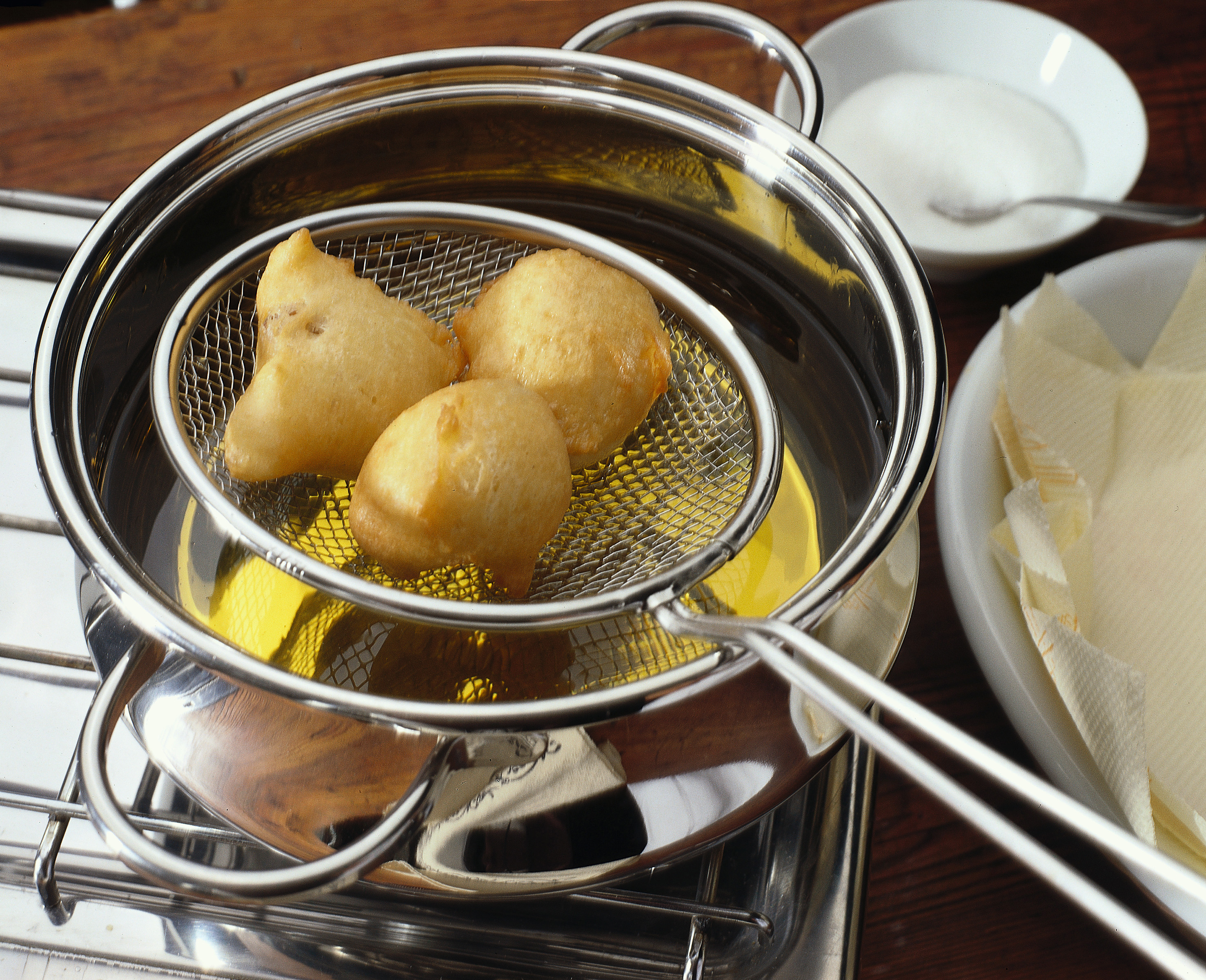 Ricetta Fritole della Venezia Giulia (frittelle) - Donna Moderna