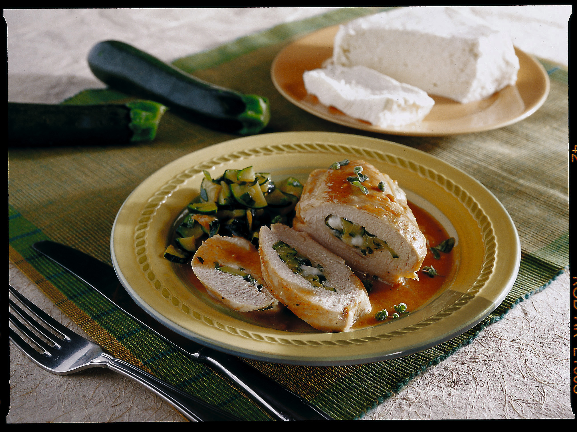 Ricetta Petto di pollo farcito alle zucchine - Donna Moderna
