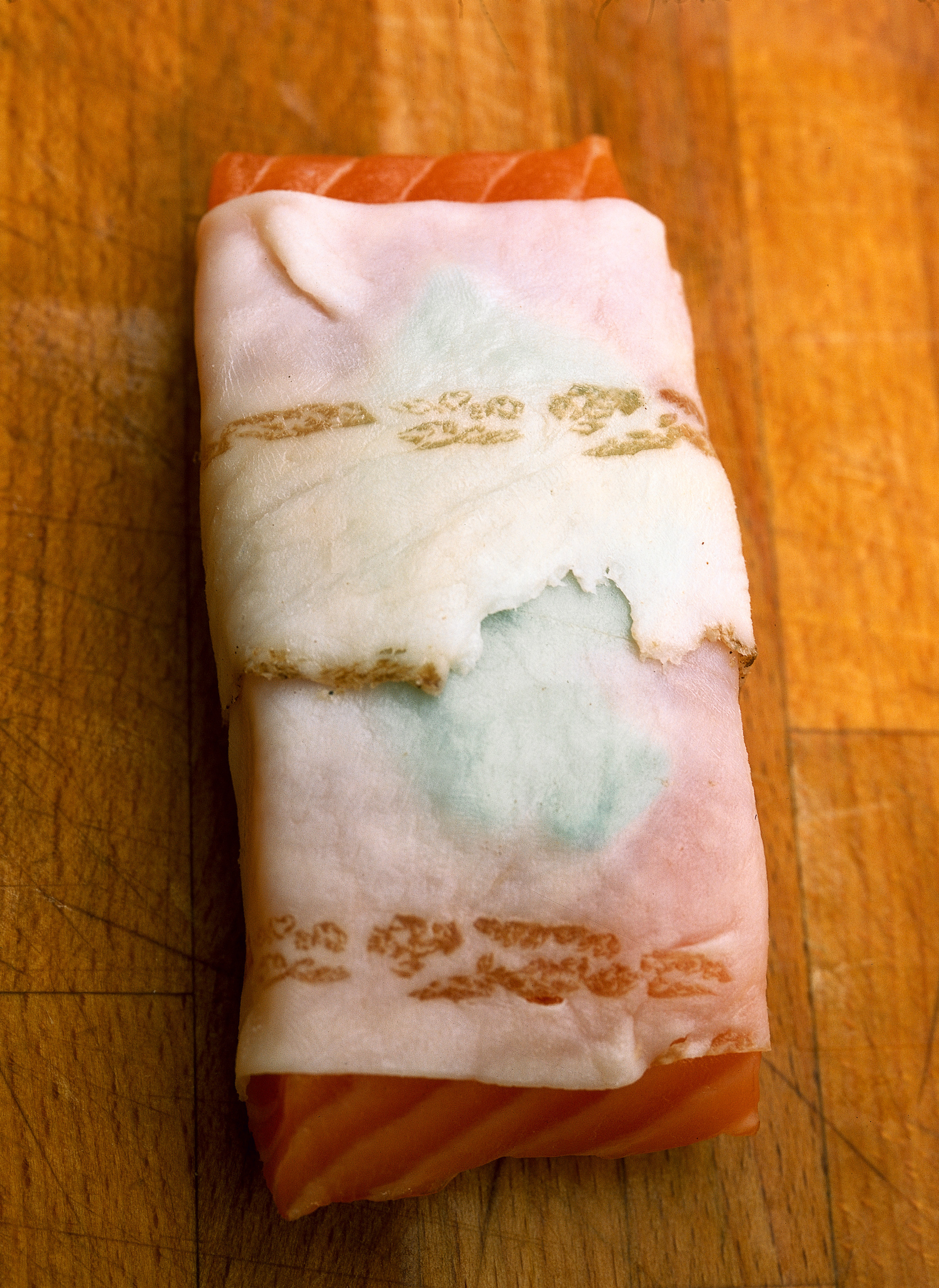 Ricetta Salmone al lardo con salsa allo zenzero - Donna Moderna