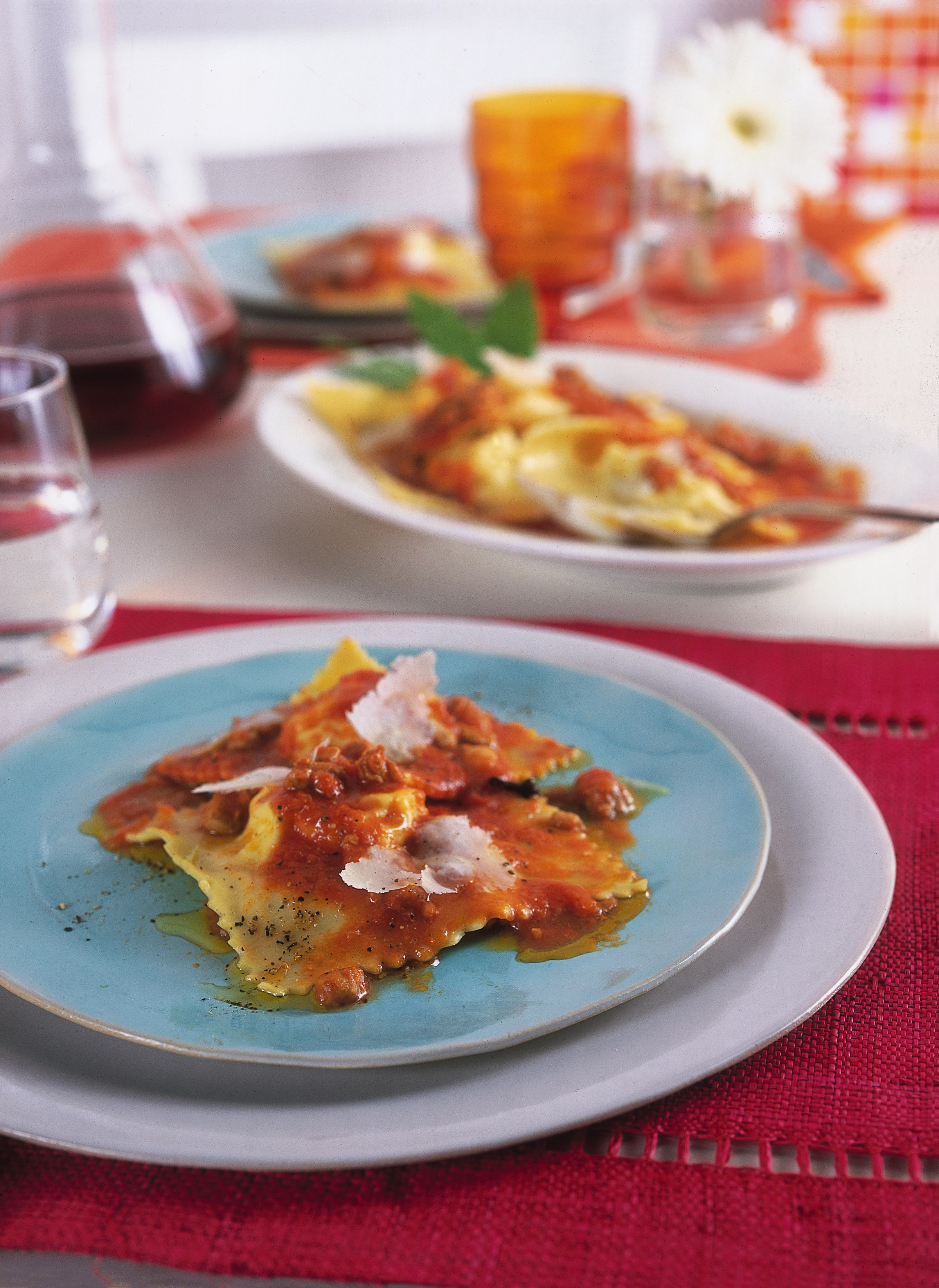Ricetta Ravioli di ricotta al ragù - Donna Moderna