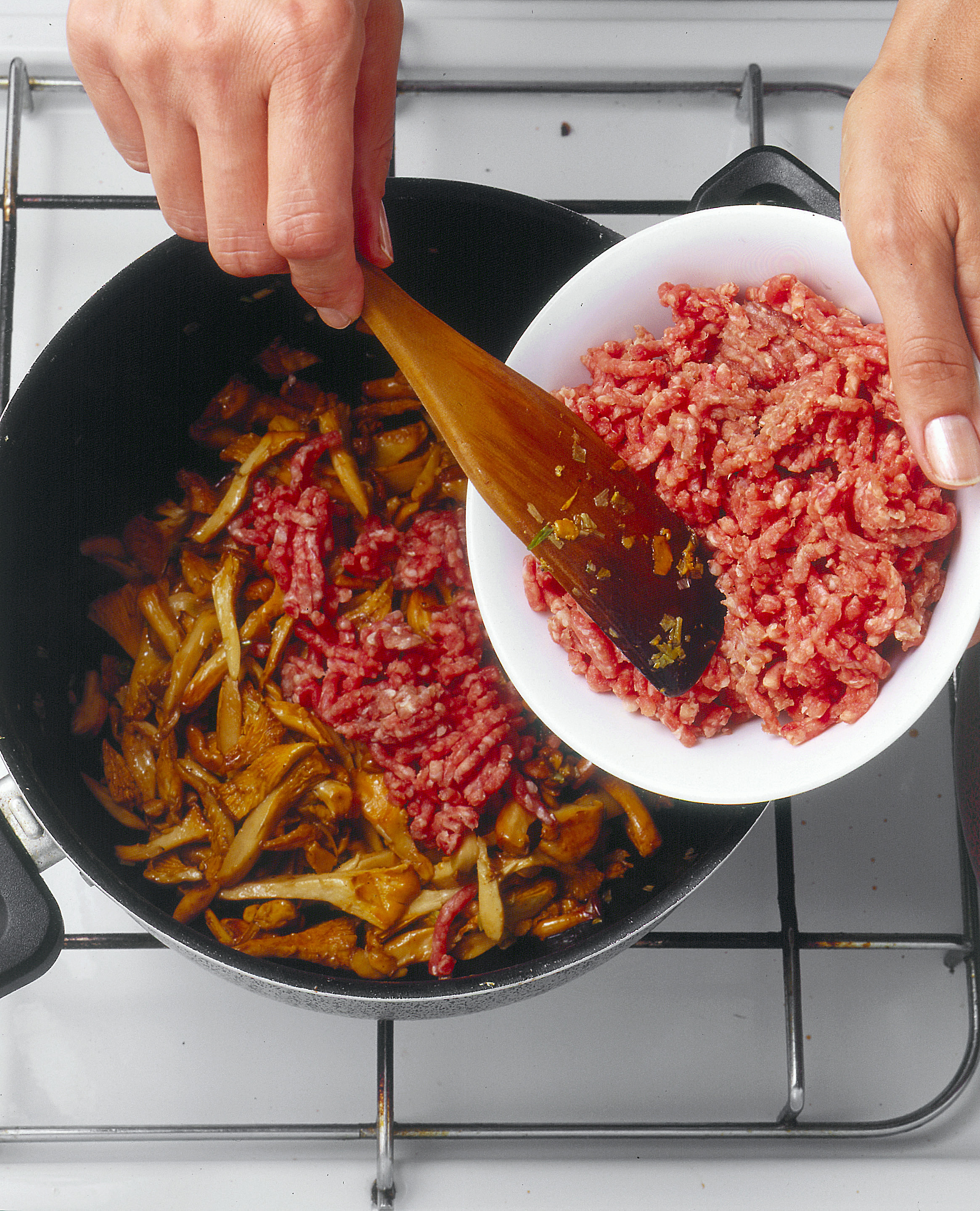 Ricetta Tagliatelle e gallinacci - Donna Moderna
