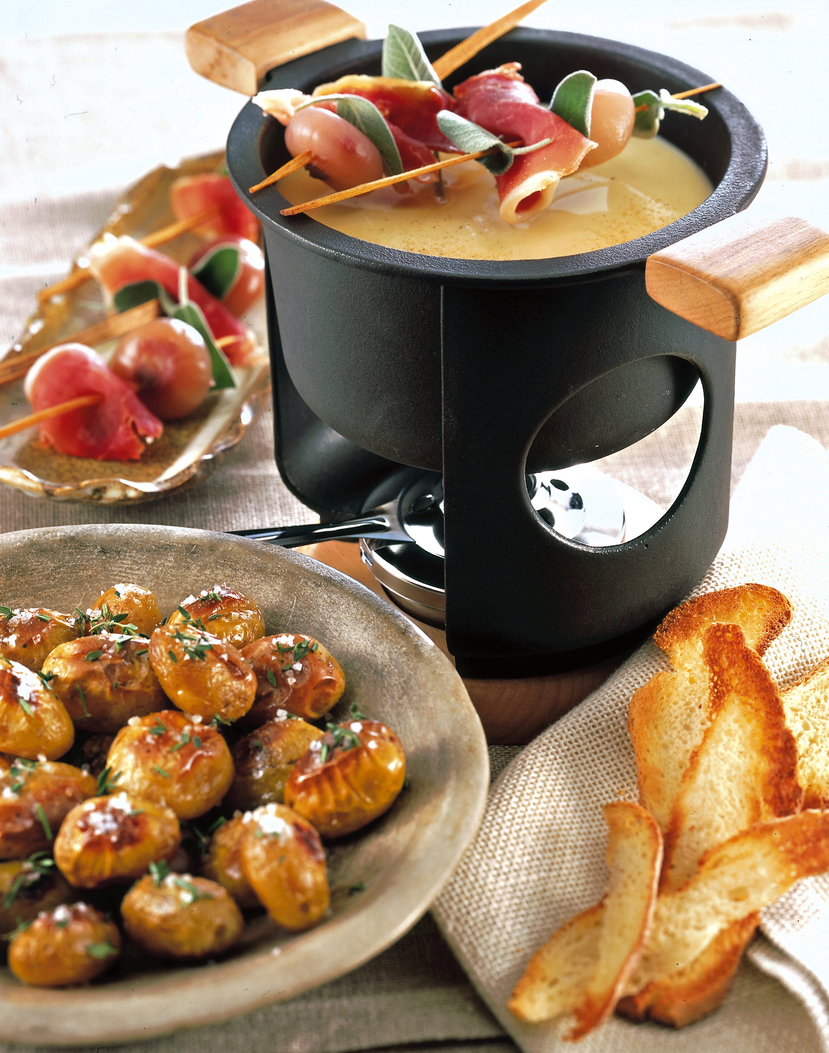 Ricetta Fonduta di formaggi svizzeri - Donna Moderna