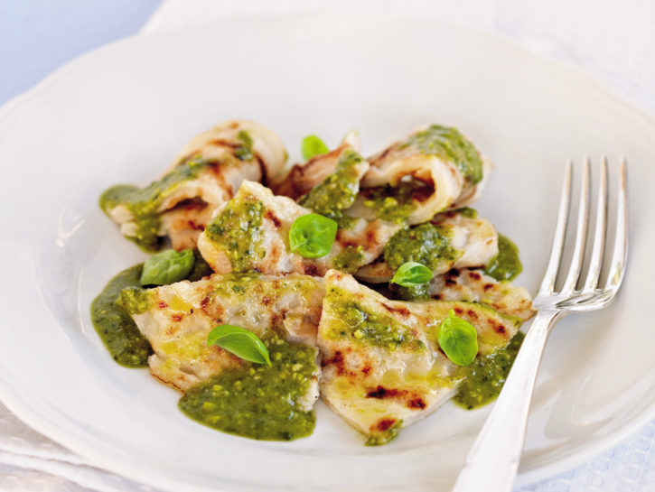 Ricetta Testaroli al pesto - Donna Moderna