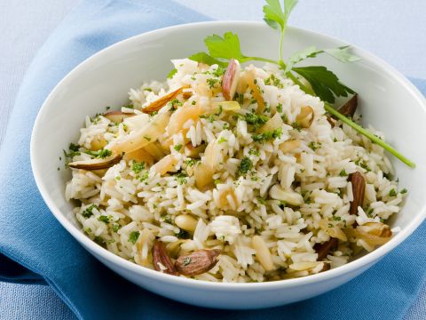 Riso pilaf: cos'è e 10 ricette al forno o in pentola - Donna Moderna