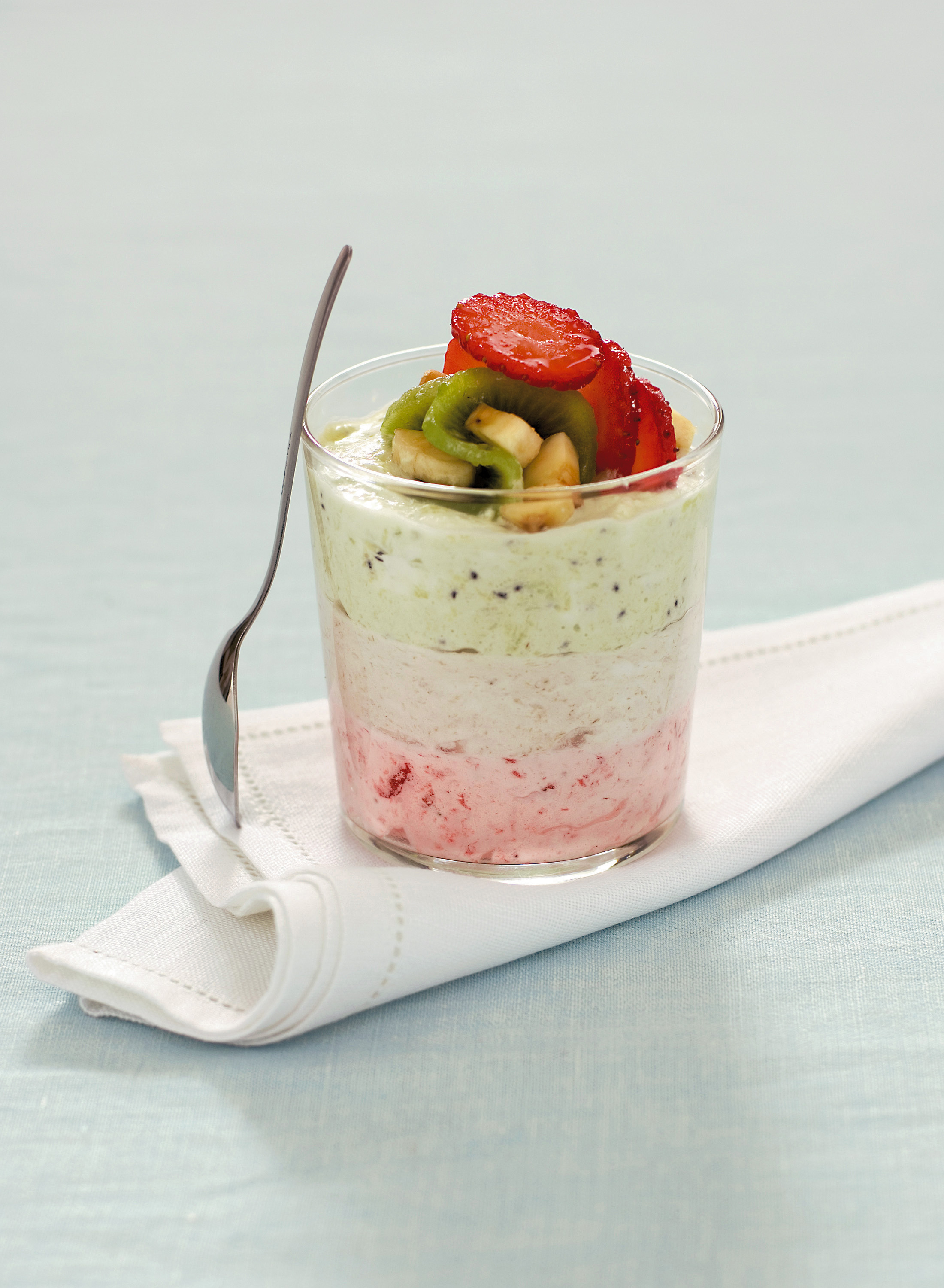 Ricetta Mousse tricolore alla frutta - Donna Moderna