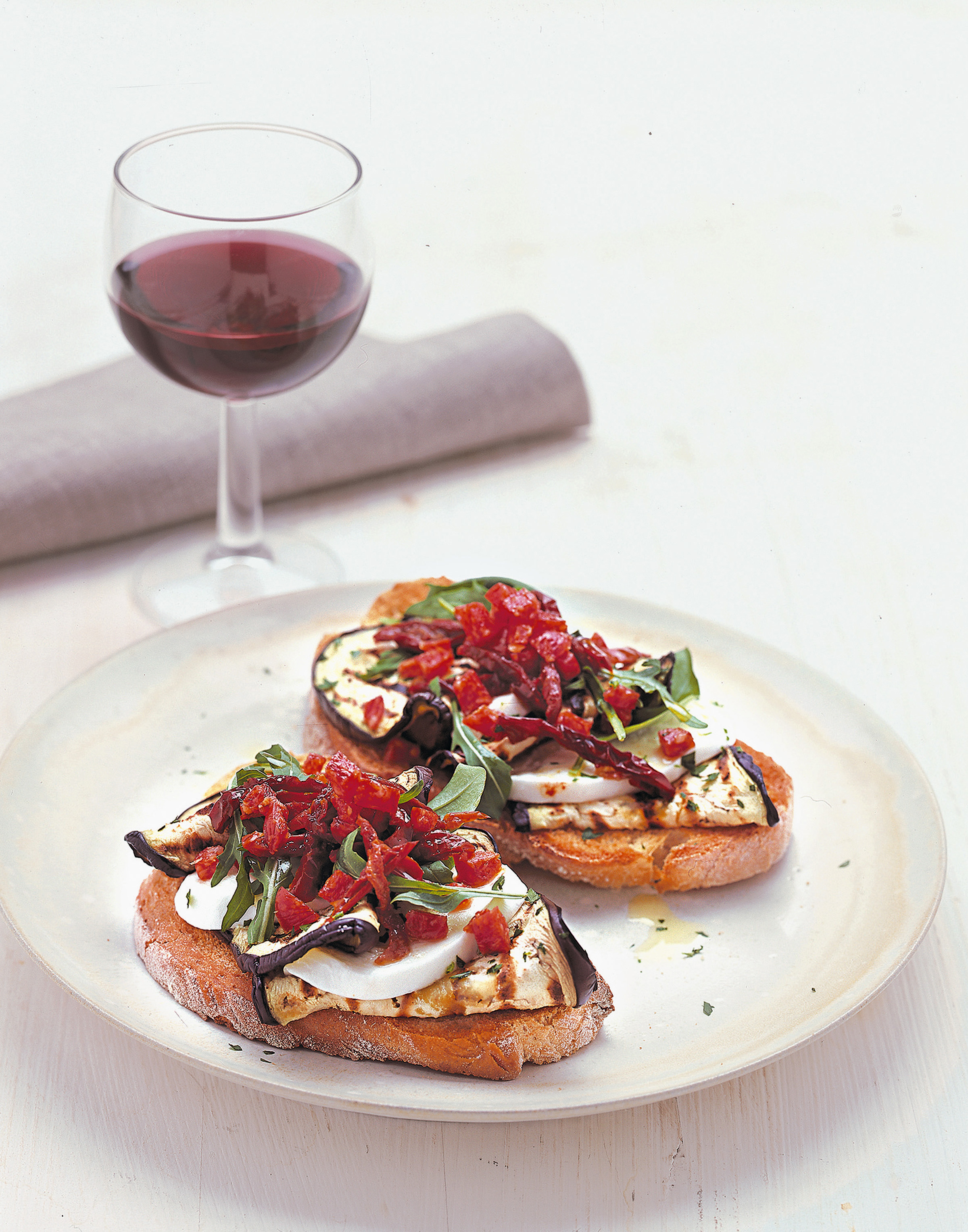Ricetta Bruschetta con melanzana e bufala - Donna Moderna