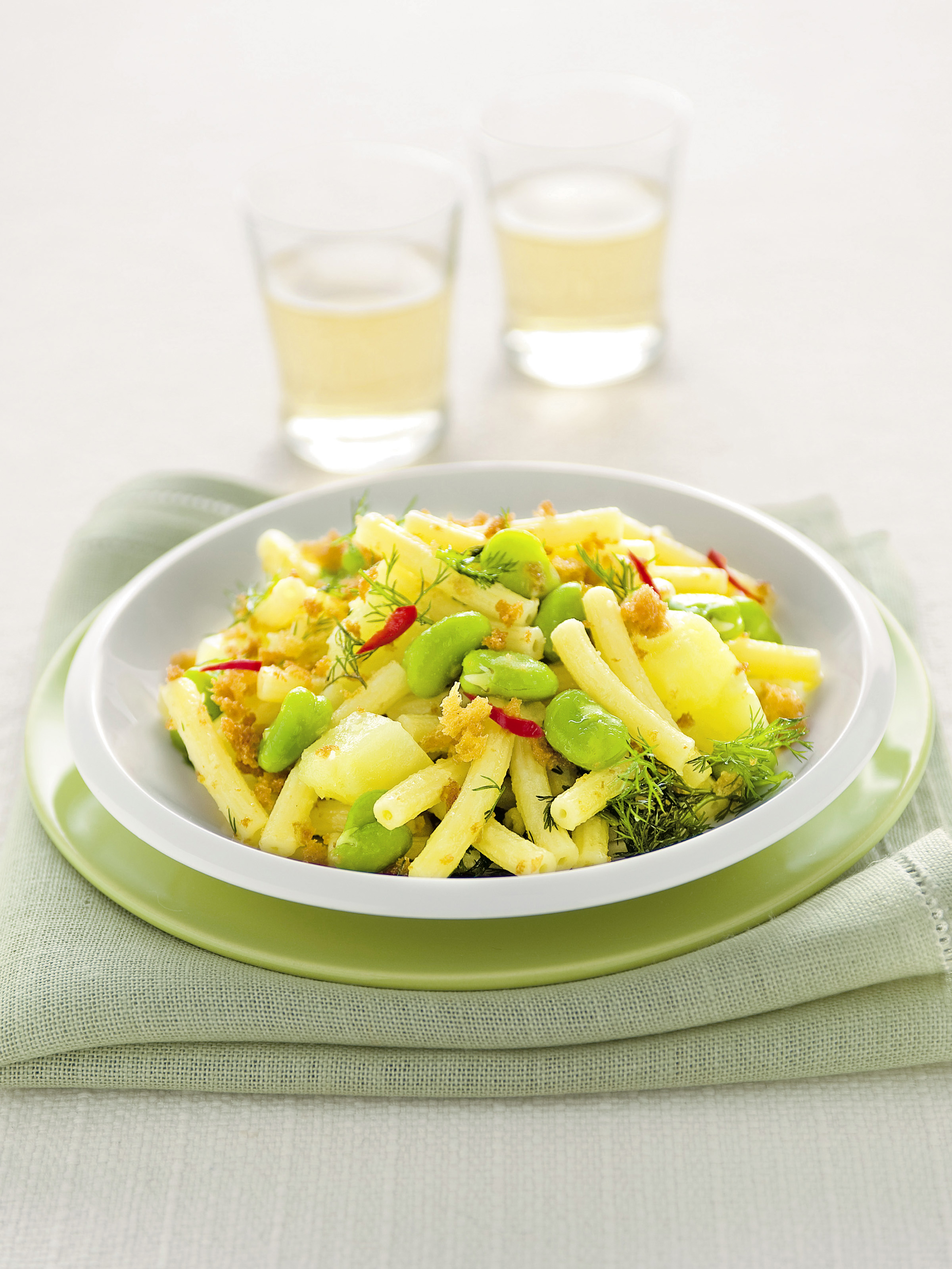 Ricetta Napellini con fave, patate e mollica croccante - Donna Moderna