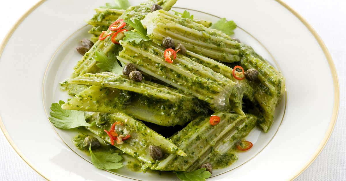 Ricetta Cardi con salsa di acciughe - Donna Moderna