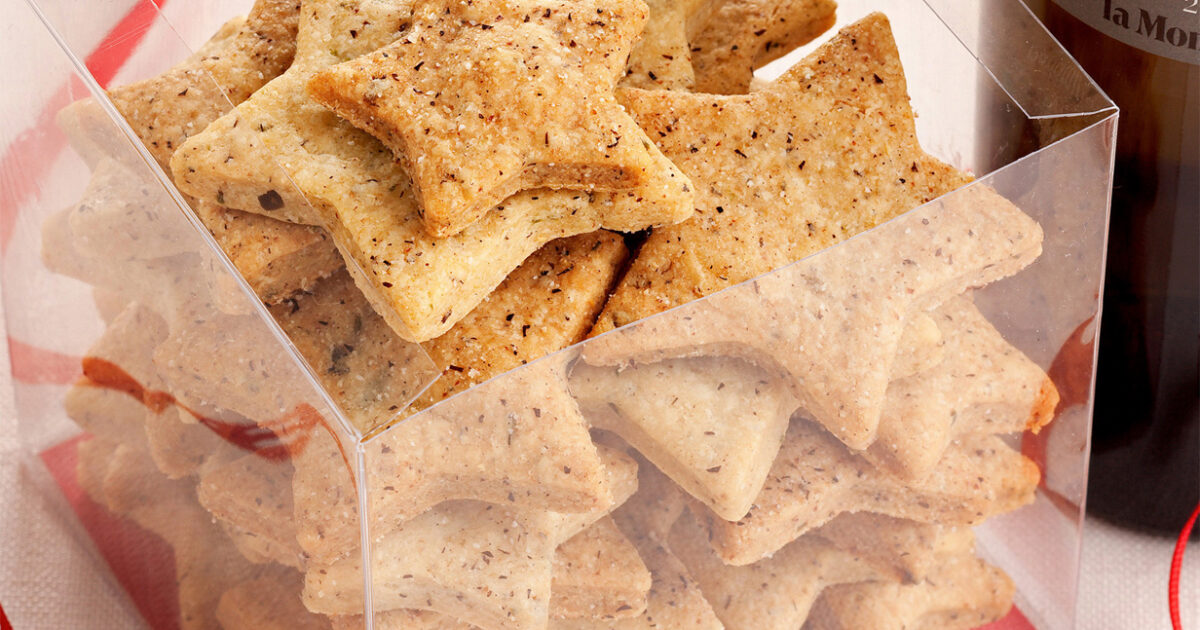 Ricetta Stelline con pecorino e olive verdi - Donna Moderna