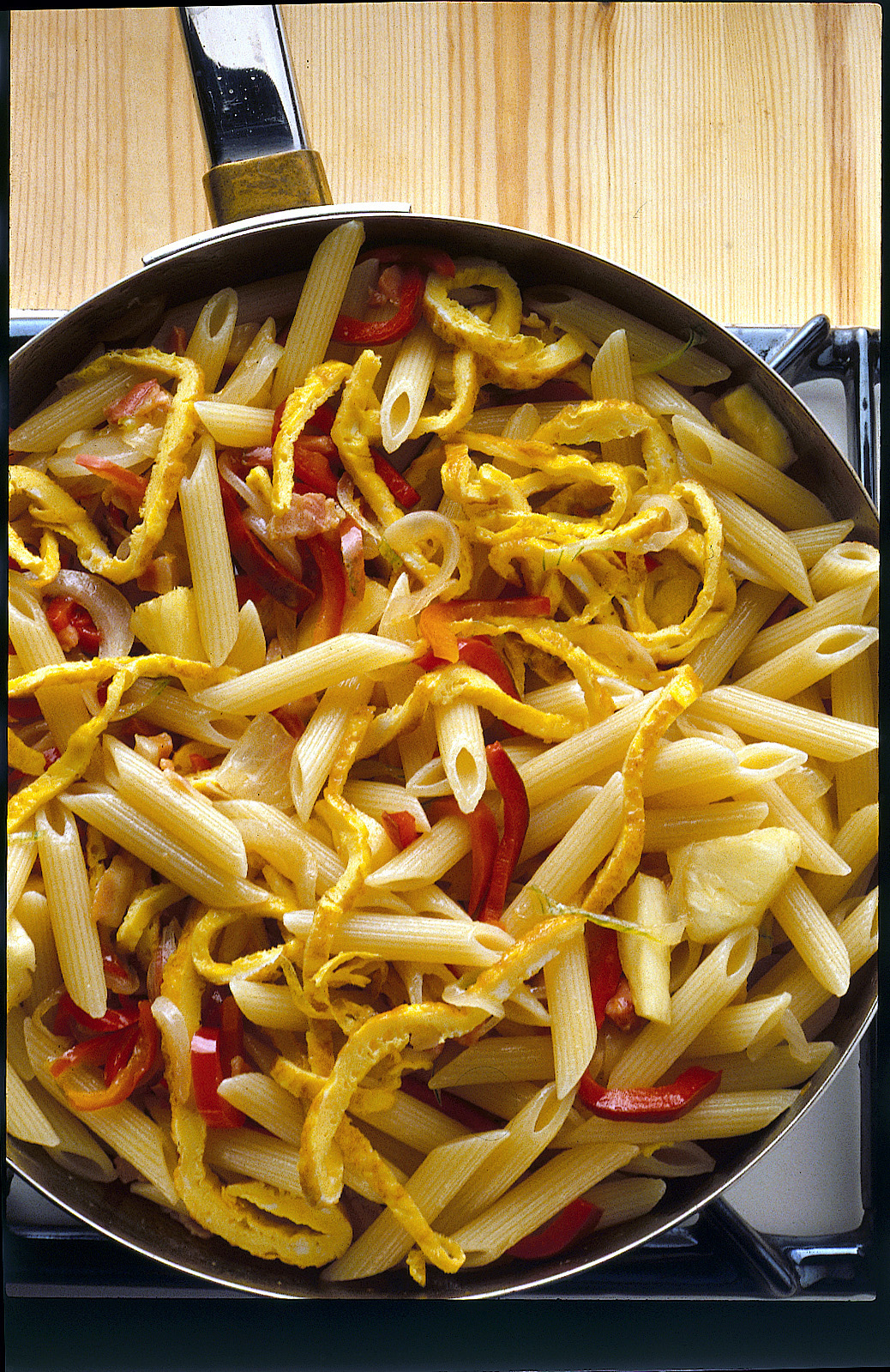 Ricetta Penne pancetta e ananas - Donna Moderna