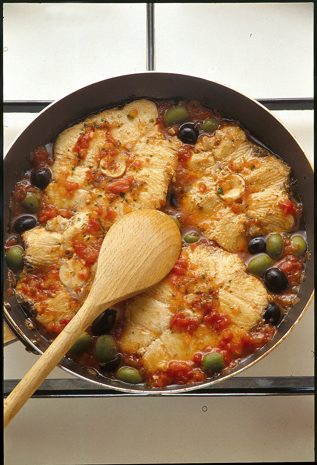 Ricetta Palombo alle olive - Donna Moderna