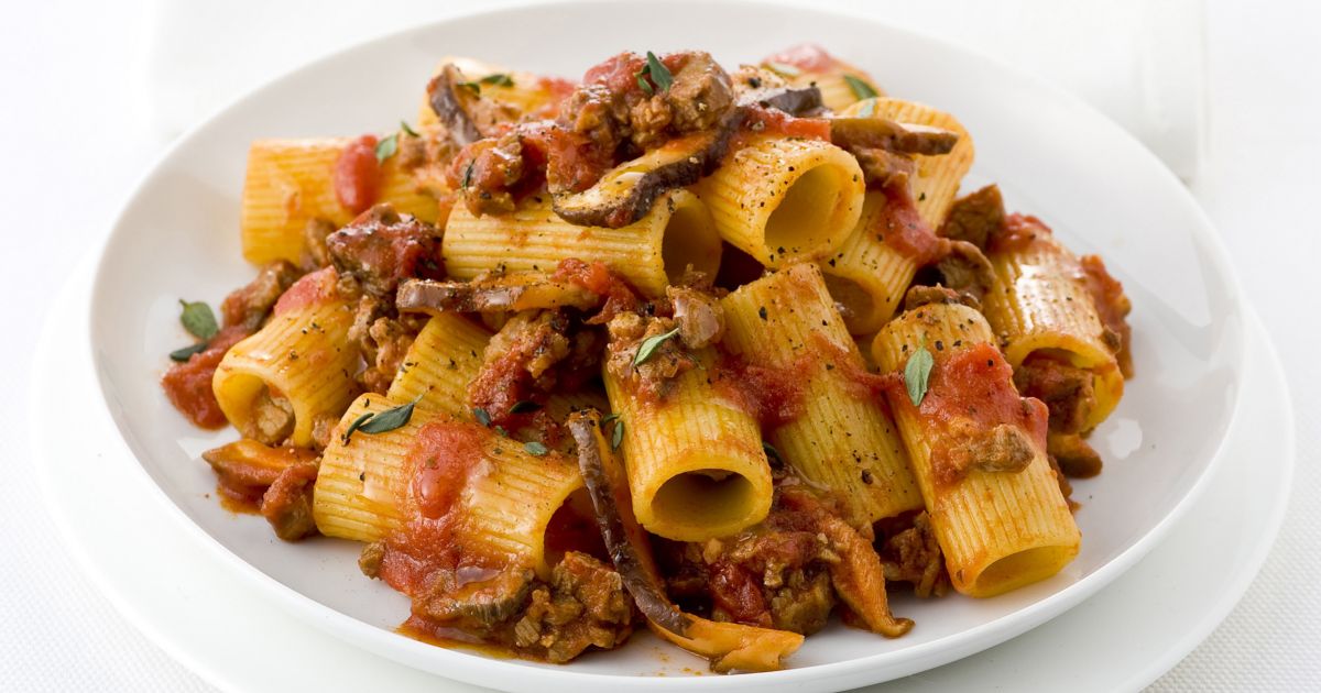 Ricetta Rigatoni al ragù vegetale - Donna Moderna