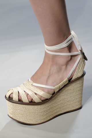 Moda P/E 2010: le zeppe - Donna Moderna