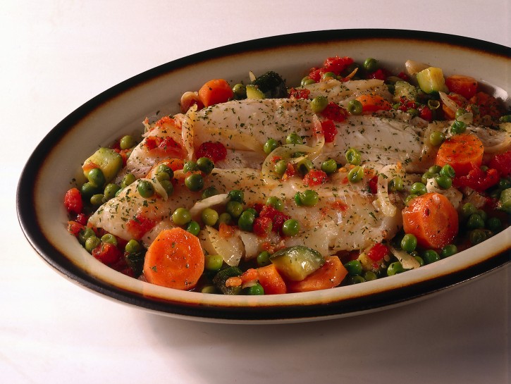 Ricetta Nasello alle verdure - Donna Moderna