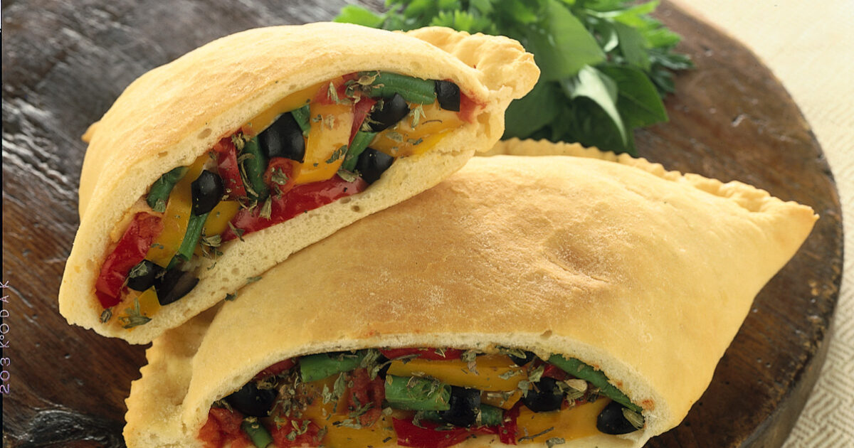 Ricetta Calzone ai peperoni - Donna Moderna