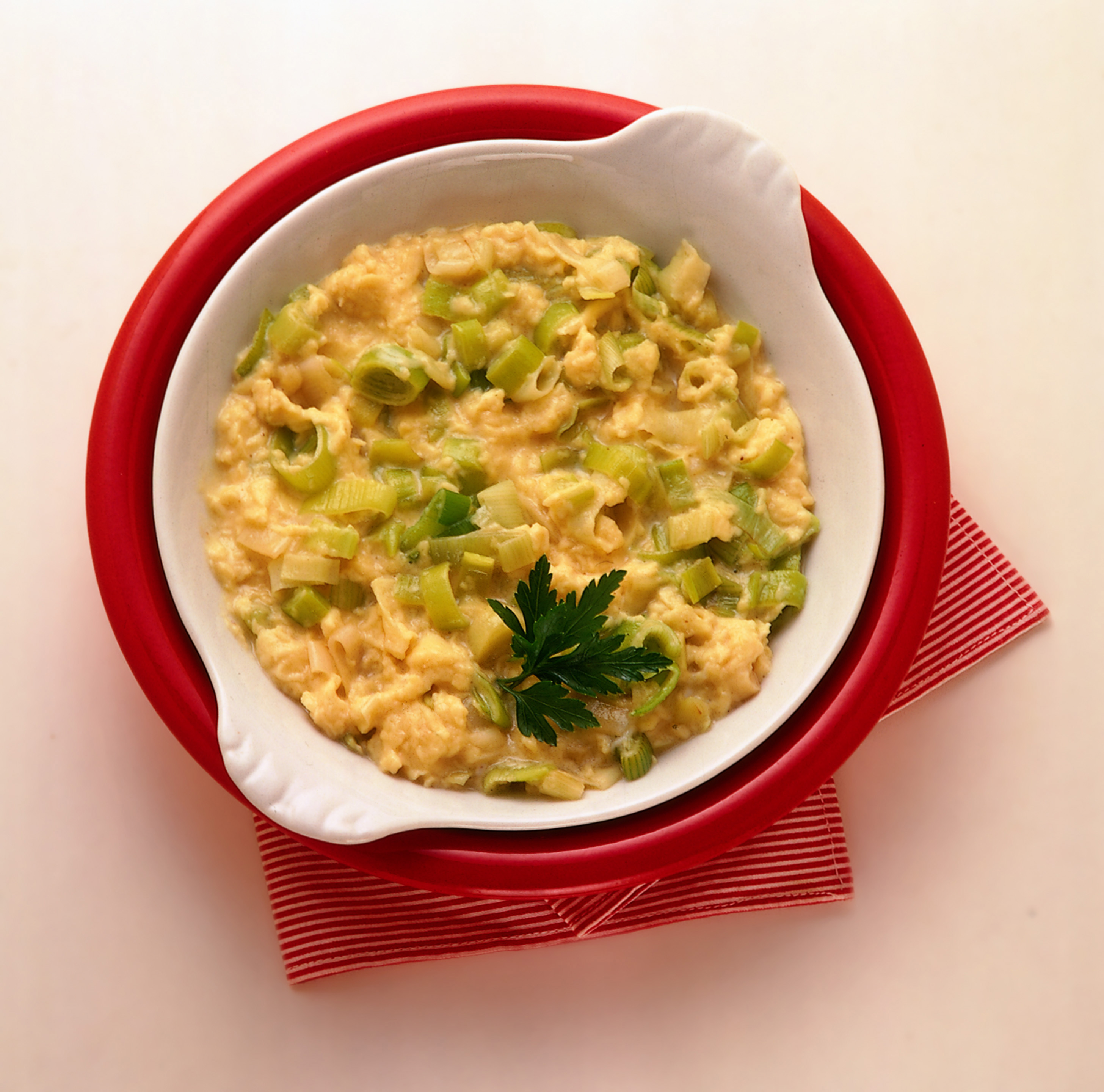 Ricetta Porri con le uova - Donna Moderna