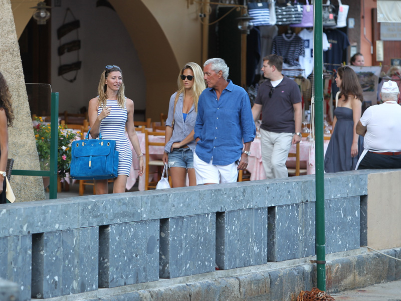 Bar Refaeli con Afef a Portofino - Donna Moderna