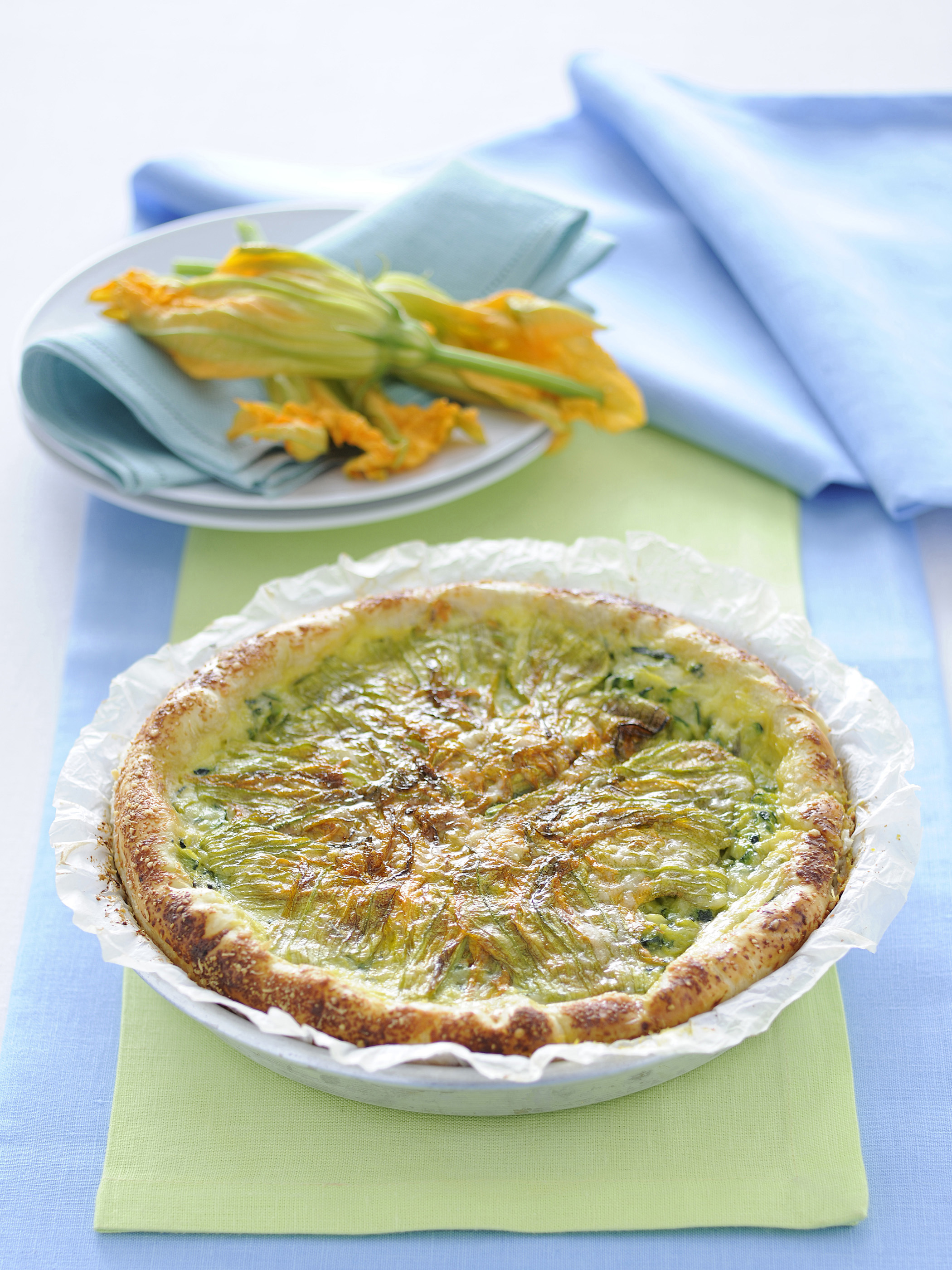 Ricetta Sfogliata con zucchine e fiori di zucca - Donna Moderna