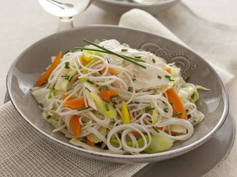 Spaghetti di riso e pollo - Donna Moderna