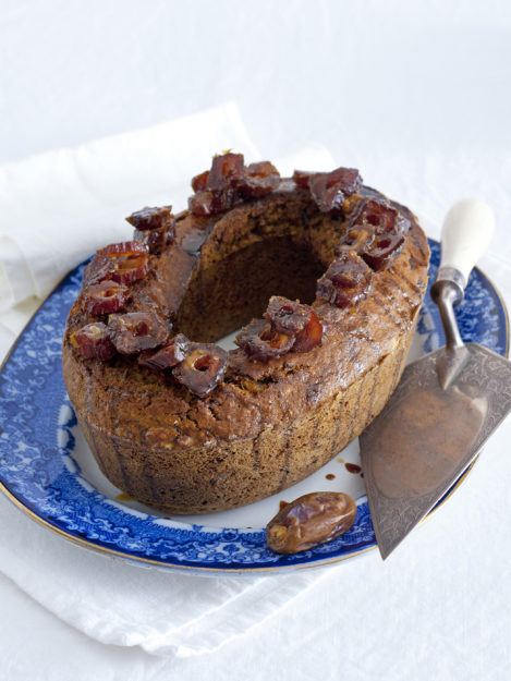 Datteri freschi e secchi: come cucinarli, quanti mangiarne e perché ...