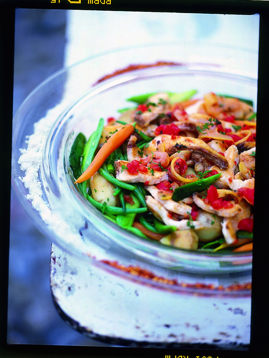 Ricetta Pesce in umido con verdure - Donna Moderna