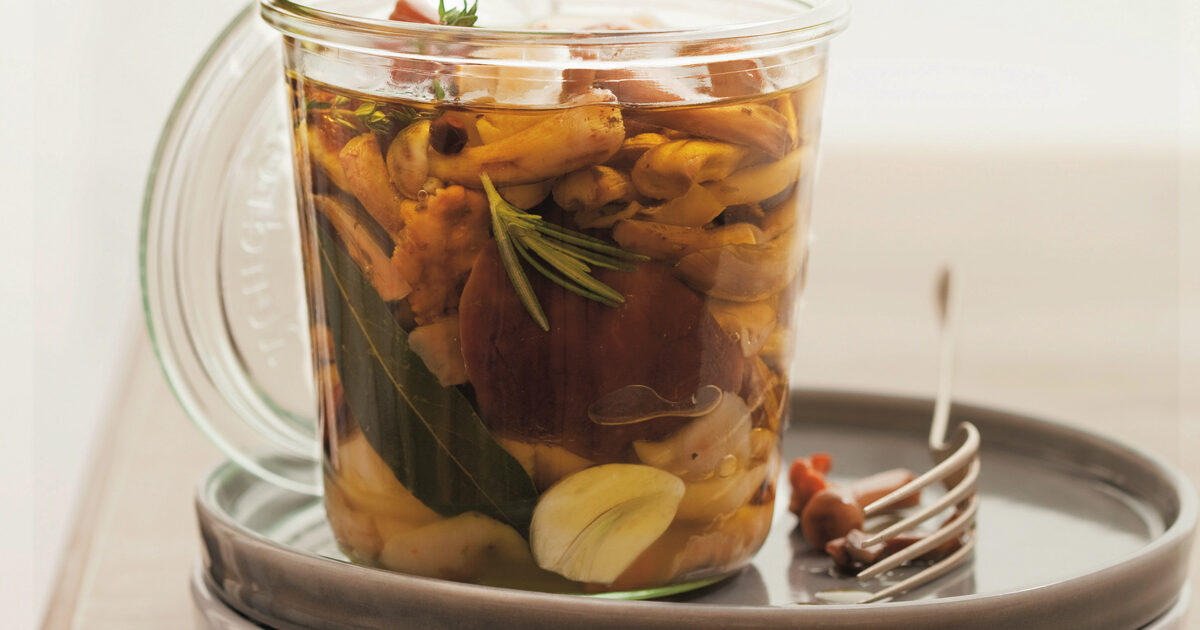Ricetta Funghetti sott'olio - Donna Moderna