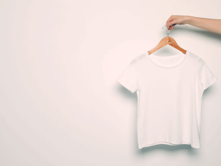 5 step per stendere bene i panni e non stirare - Donna Moderna