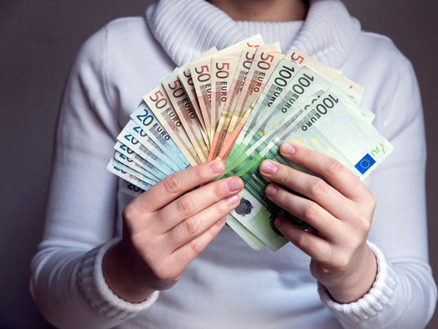 Soldi, tasse e risparmi: tutto quello che devi sapere - Donna Moderna