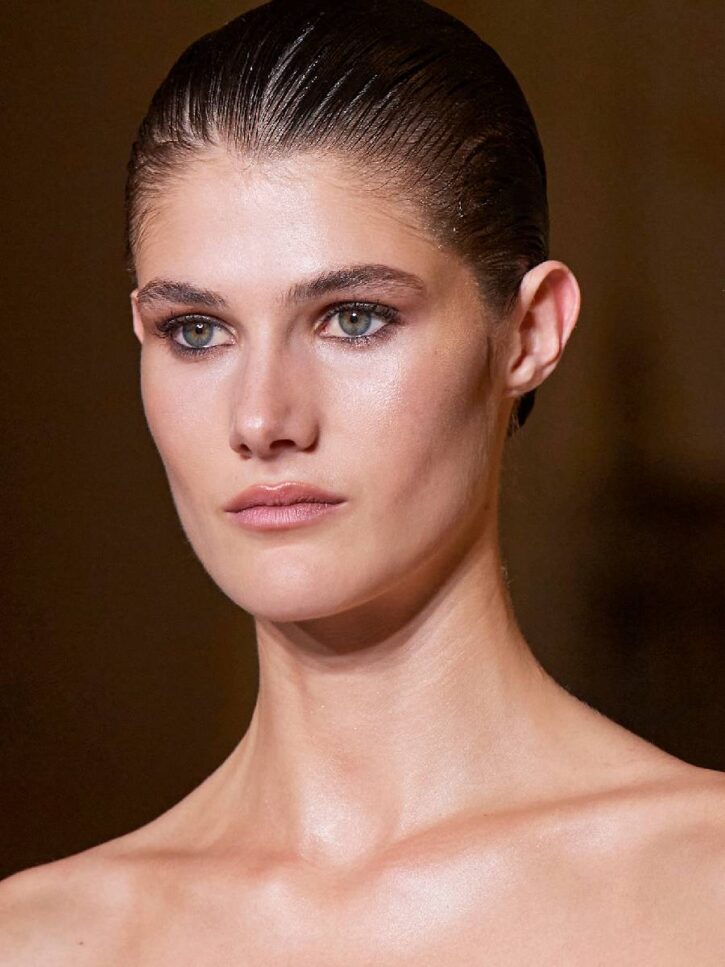 Color fango: abbinamenti abbigliamento, trucco e accessori - Donna Moderna