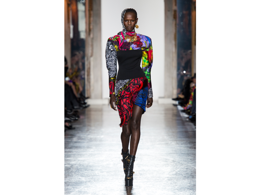 La collezione di Versace per l'autunno inverno 2018 - Donna Moderna
