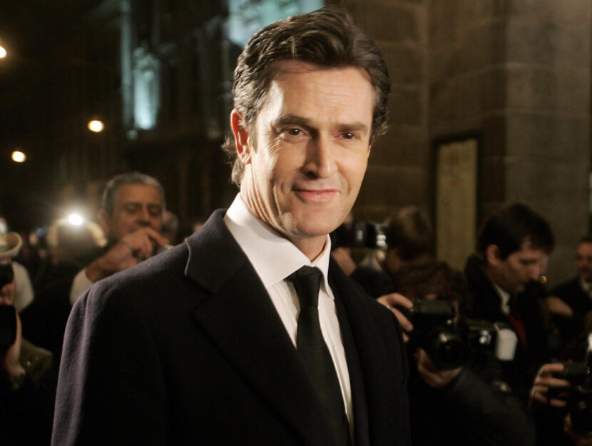 Buon compleanno Rupert Everett: il sex symbol che vive con la mamma ...