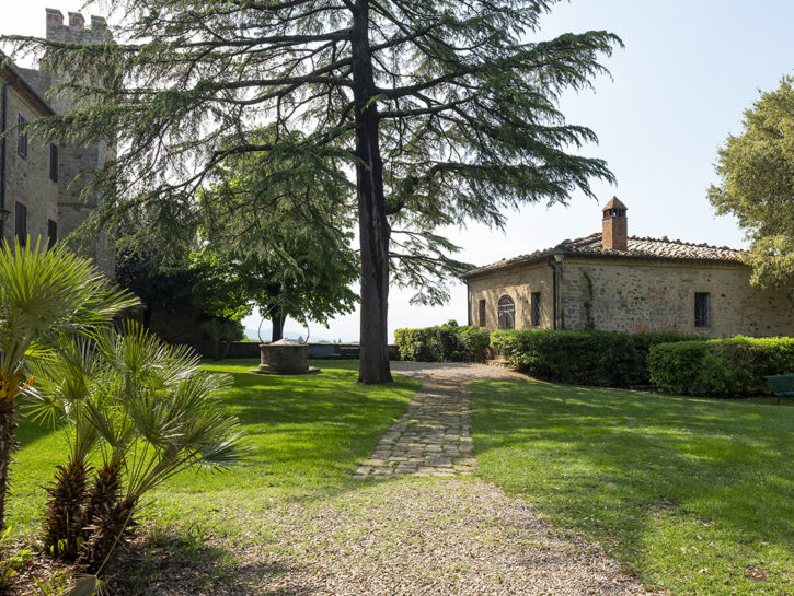 Alla scoperta della Toscana: la tenuta di CastelGiocondo a Montalcino ...