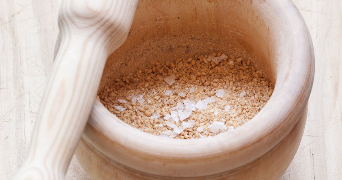 Gomasio: cos'è, proprietà, utilizzo e ricetta - Donna Moderna