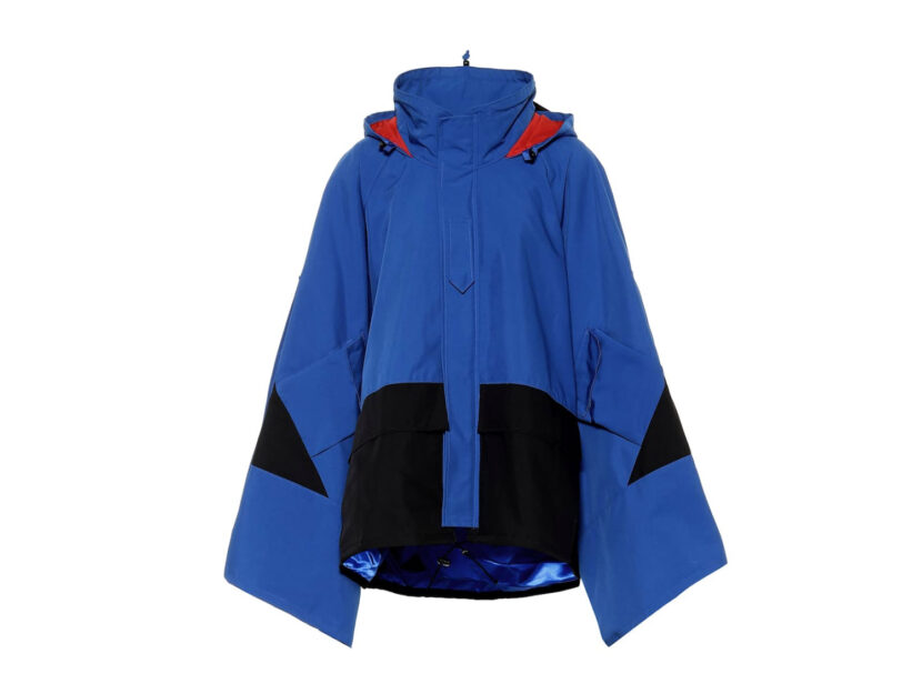 Cappe e mantelle: i modelli cool e chic in cui avvolgersi - Donna Moderna