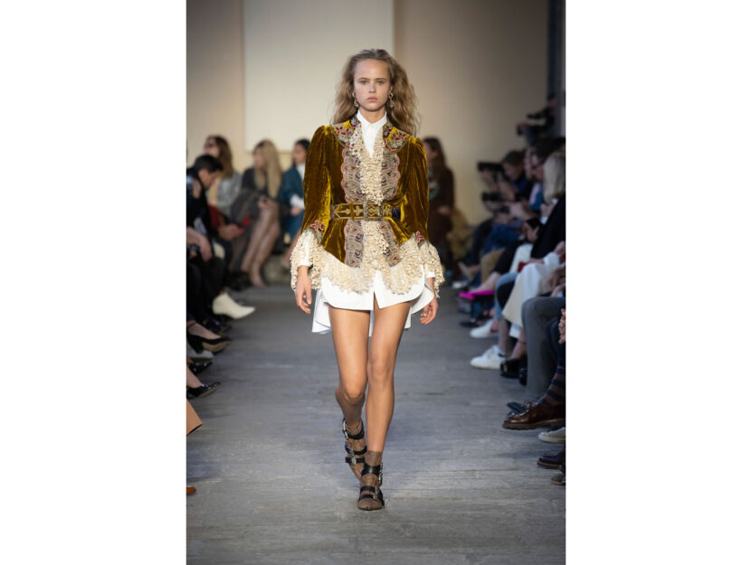 Milano Moda Donna: le tendenze per l'autunno inverno 2019 2020 - Donna ...