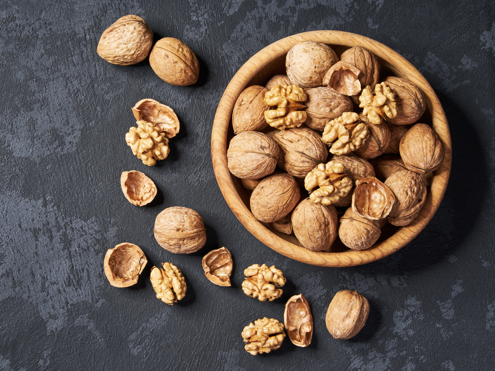 Le noci sono un superfood: ecco perché ti fanno bene - Donna Moderna