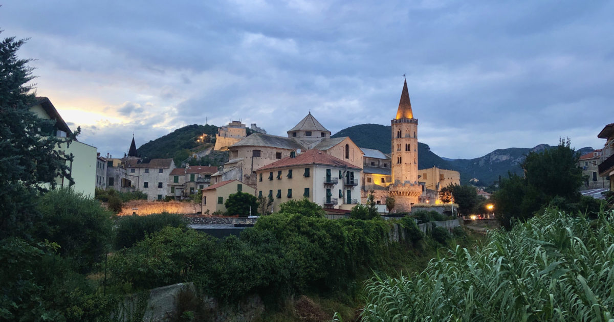 Finalborgo, centro medioevale della riviera di Ponente - Donna Moderna