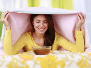 Come fare suffumigi per raffreddore, tosse e catarro - Donna Moderna