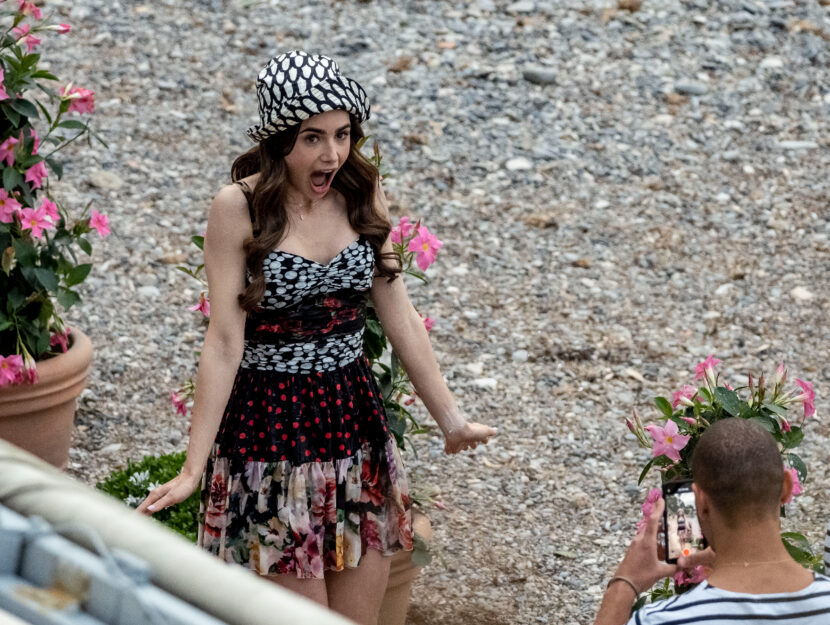 Emily in Paris per Natale si trasferisce a Saint Tropez - Donna Moderna