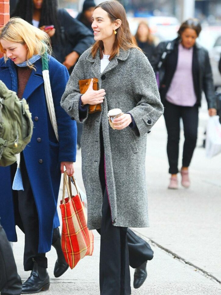 Moda oversize: vestirsi extra-large è coo - Donna Moderna