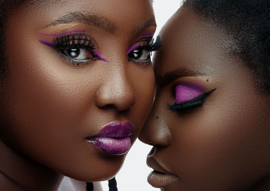 Come abbinare un ombretto viola - Donna Moderna