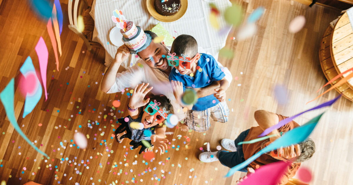 Come realizzare dei festoni a forma di cuore - Donna Moderna