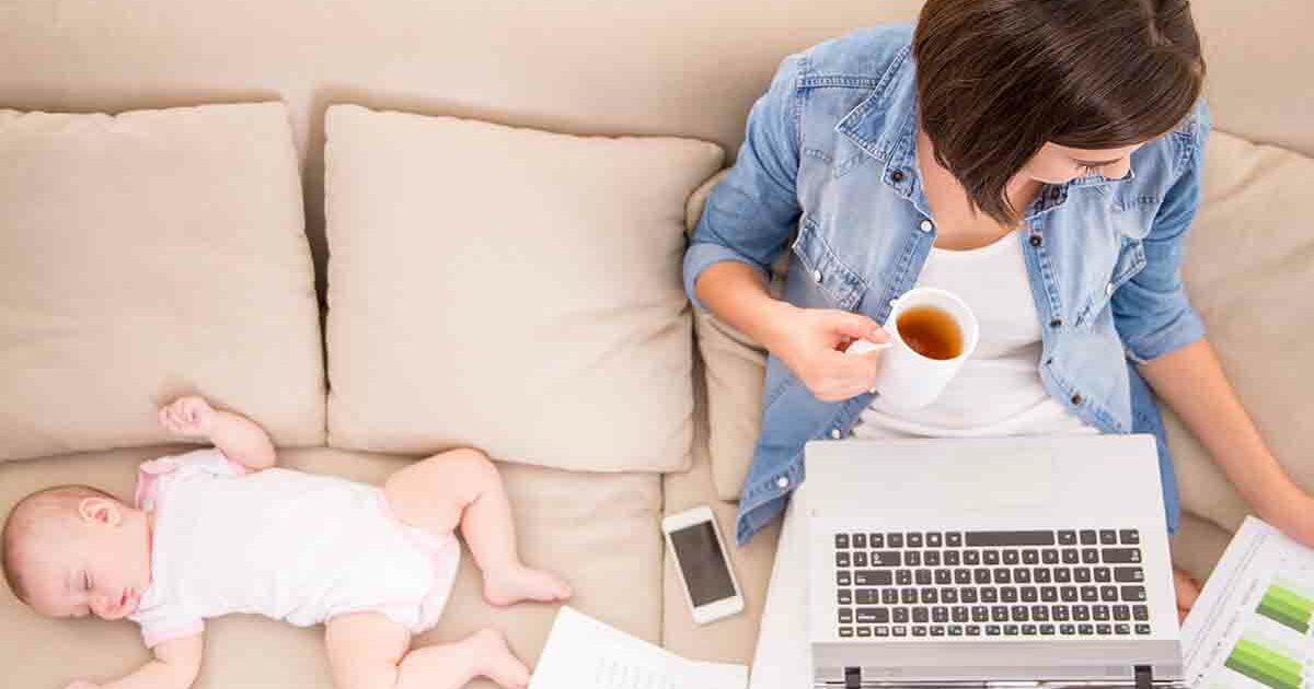 Child penalty gap: lo svantaggio delle mamme sul lavoro - Donna Moderna
