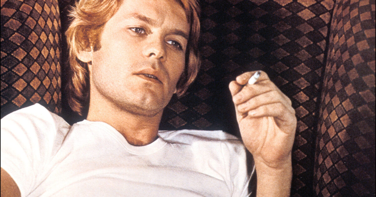 Chi era Helmut Berger, morto l'attore scoperto da Luchino Visconti ...