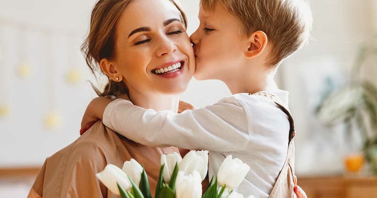 4 cose che devi insegnare a tuo figlio sull'amore - Donna Moderna