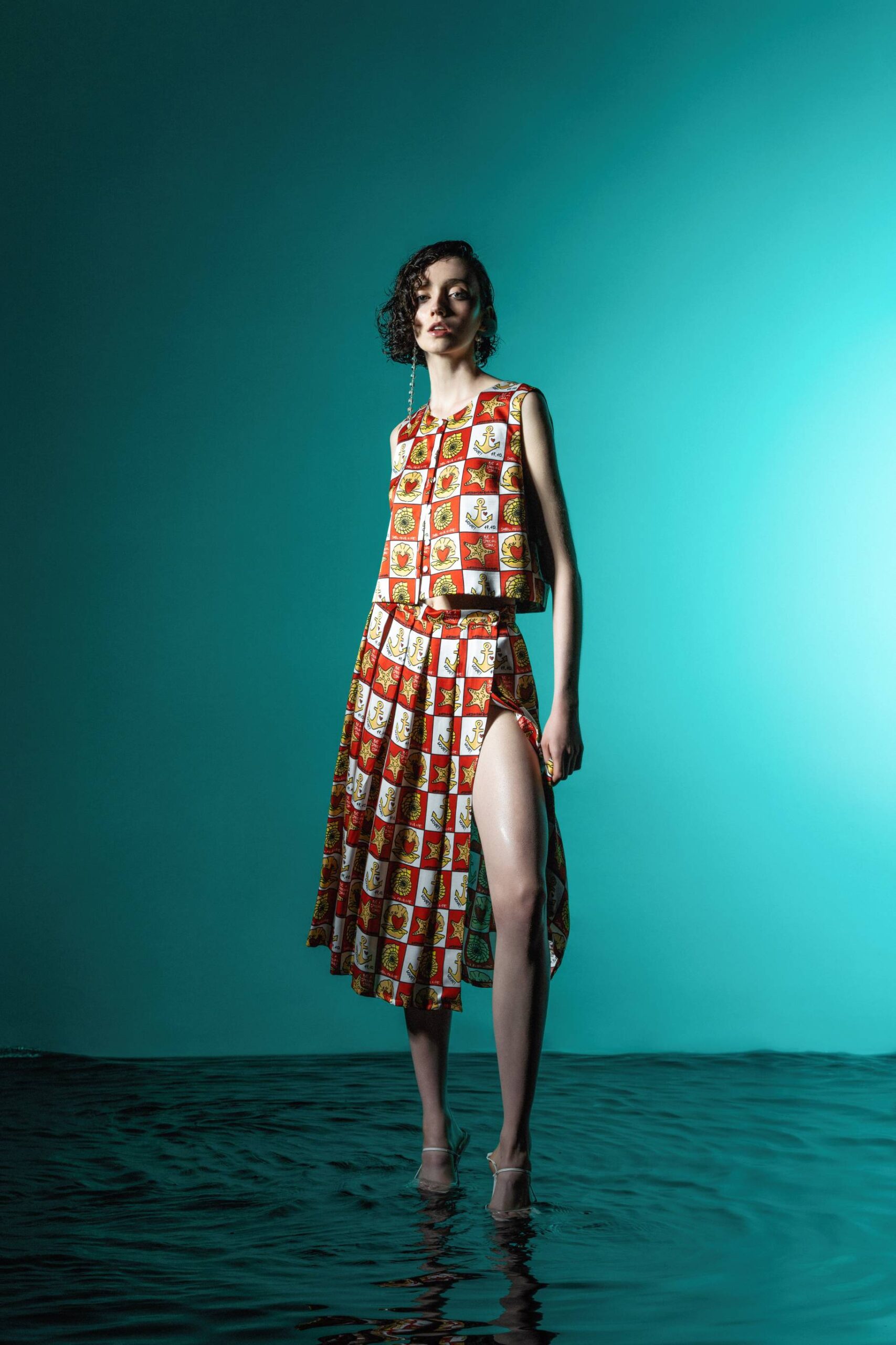 Alessandro Enriquez presenta la collezione PE24 - Donna Moderna