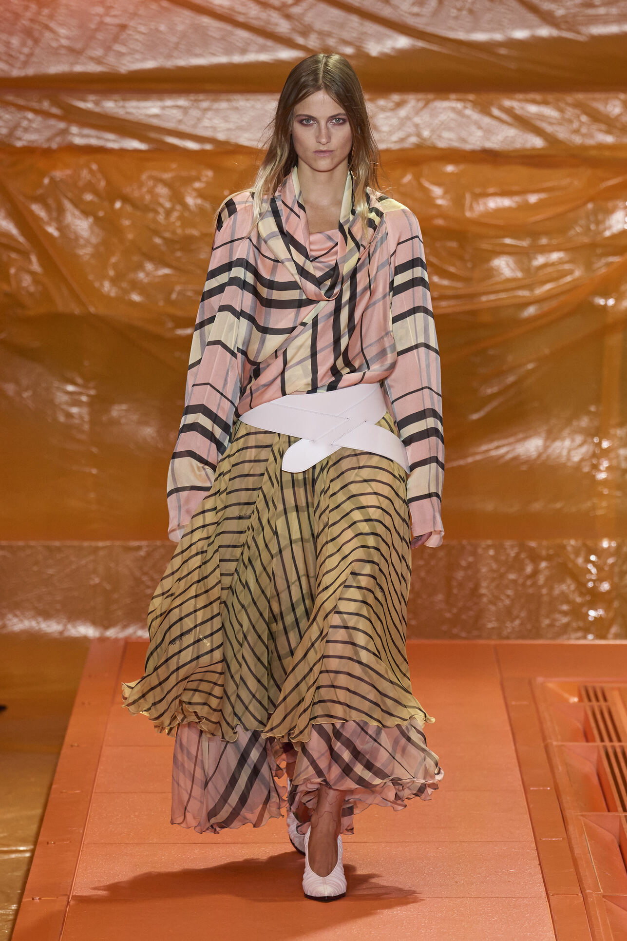 Paris Fashion Week: moda primavera-estate 2024 - Donna Moderna