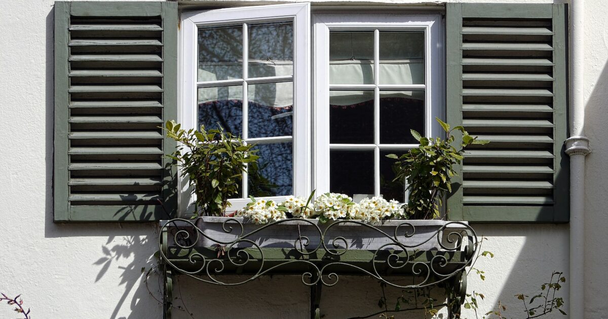 Come pulire le persiane in modo facile e veloce - Donna Moderna