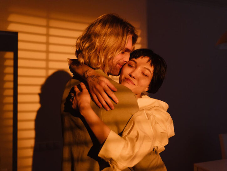 Com'è nato il bacio? Una teoria tutt'altro che romantica - Donna Moderna