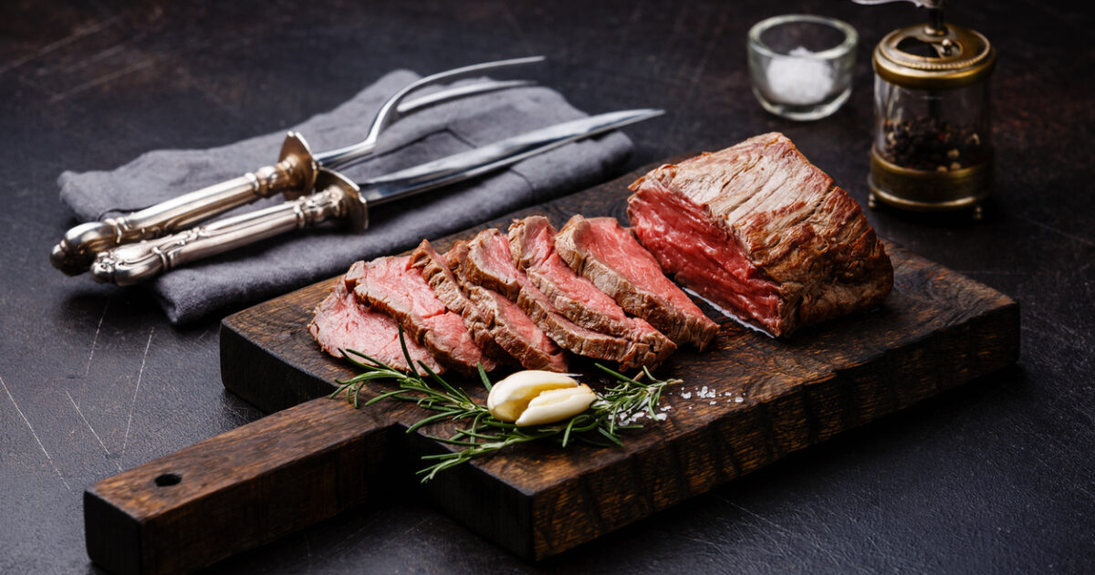Filetto di manzo con salsa al cioccolato bianco - Donna Moderna